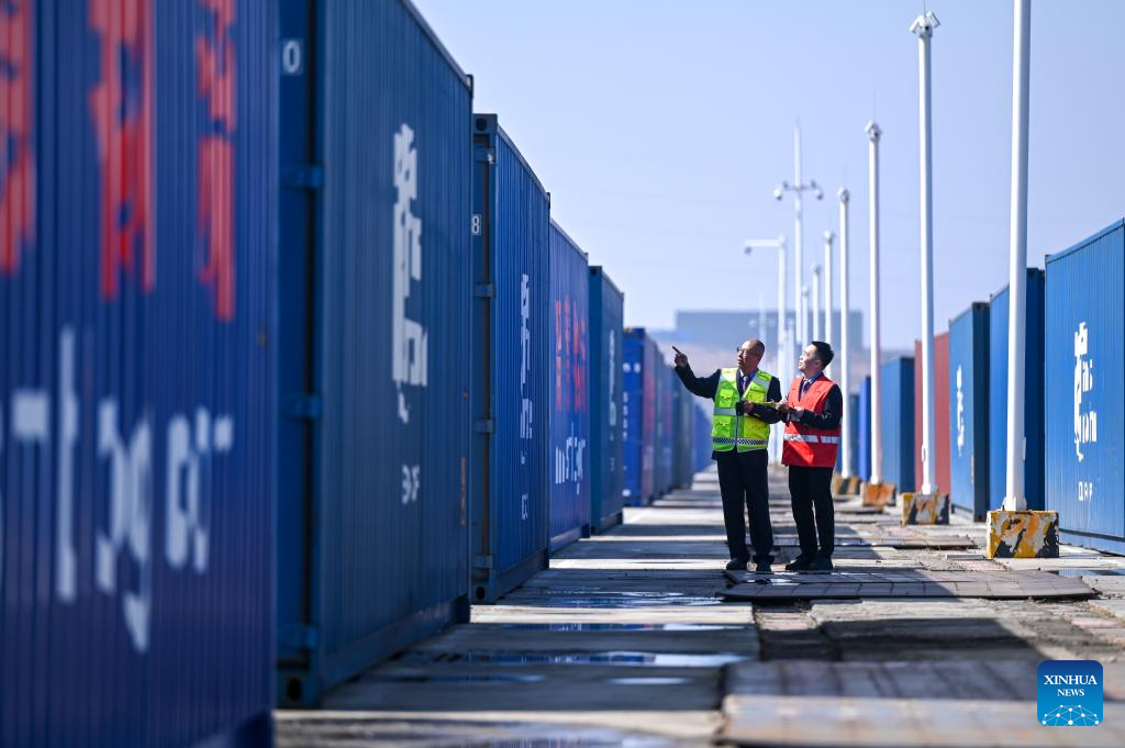 A glimpse of Qisumu int'l railway logistics hub in Ulanqab, China's ...